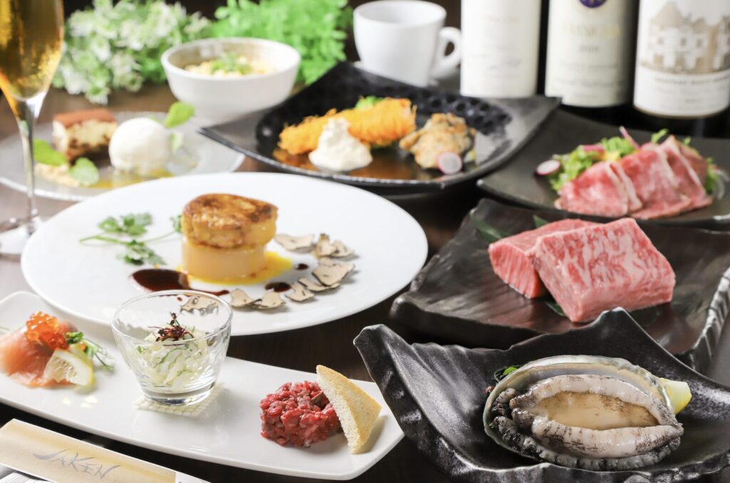 【オープン20周年】池袋の老舗鉄板焼き店「鉄板Diner JAKEN 池袋本店」が20周年記念コースを10/1～提供開始